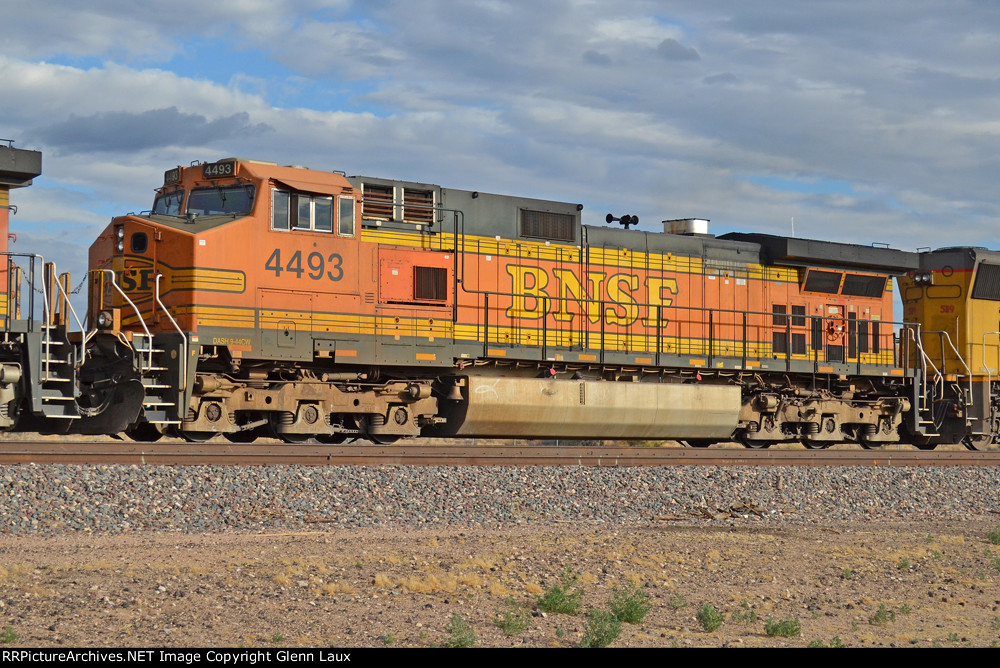 BNSF 4493